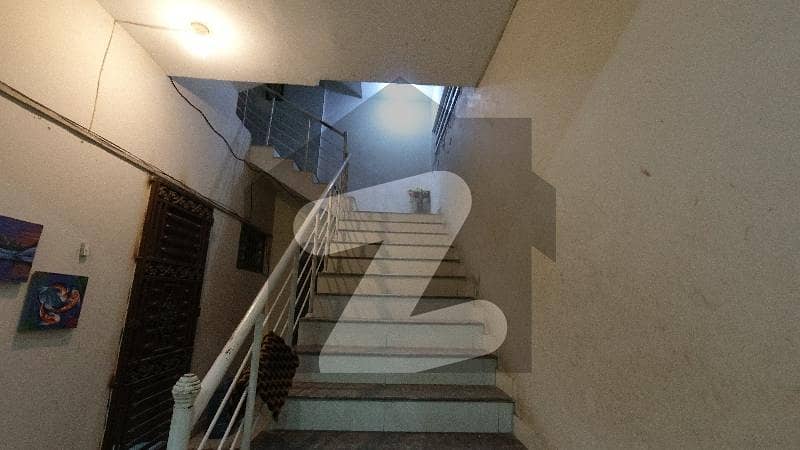 Prime Location Upper Portion Sized 150 Square Yards Is Available For ...