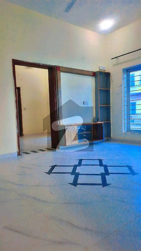 Brand New Flat for Rent - Ideal for Bachelors, Near UCP in Architect ...