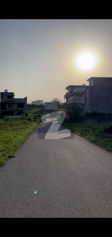 10 Marla Possession Plot , Investor Rate Available In B Block ... 10 Marla Possession Plot , Investor Rate Available In B Block ...
