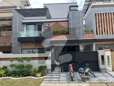 10 Marla Brand New Modern House Available For Sale In PCSIR Phase 2 ...