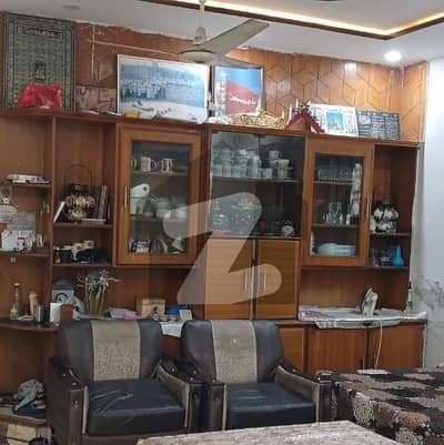 Houses for Sale in Awan Town Lahore - Zameen.com