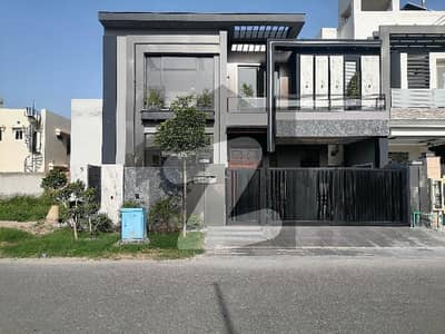 A Stunning Near To Mosque House Is Up For Grabs In Royal Orchard Multan ...