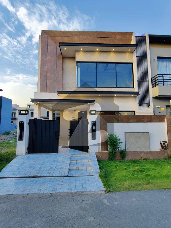 Out Stunning 5 Marla Modern House For Rent In DHA 9 Town DHA 9 Town ...