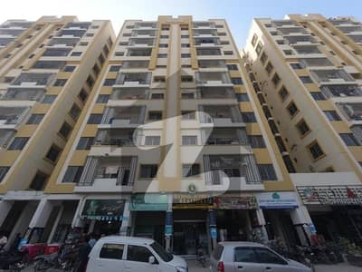 Prime Location Flat Of 750 Square Feet In Model Colony - Malir Is ...