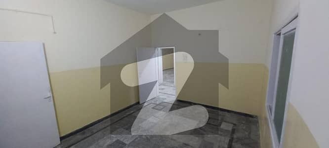 200sq. Yds. , Portion 2 Bed Ground Floor In F. B. Area, Block-12 ...