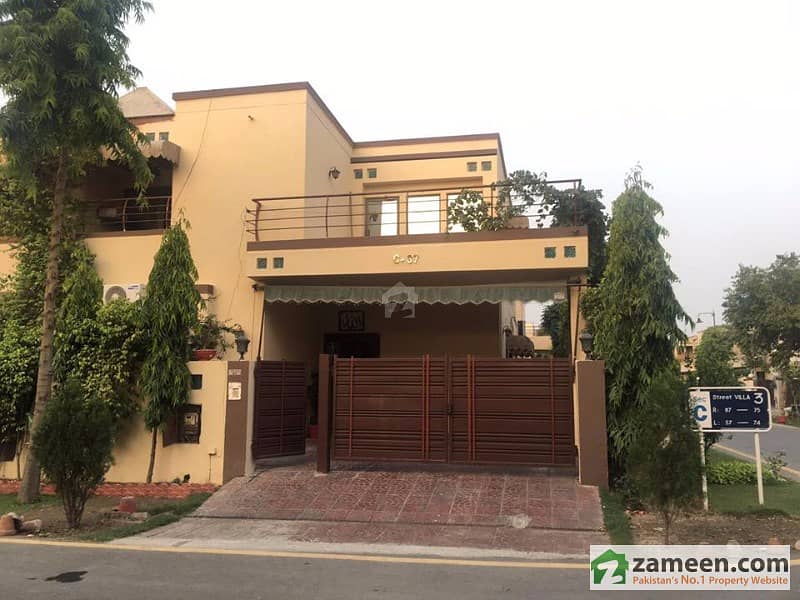 Corner Unit Beautifully Updated Villa For Sale DHA Phase 8 - DHA Villas ...