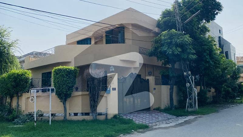 Corner 11 Marla House Near Y Block Defence Club DHA Phase 1, DHA ...