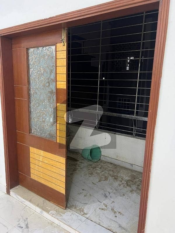 Prime Location 900 Square Feet Upper Portion For sale In PECHS Block 2 ...