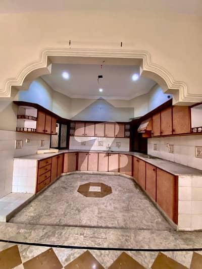 First floor 2 bed dd available 190 sq yards near to main jinnah avenue ...