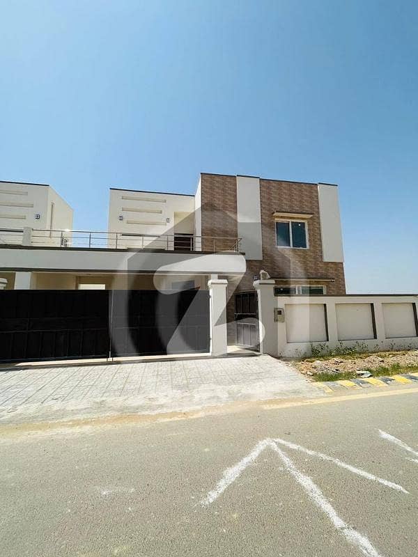350 Square Yards House For Rent Is Available In Falcon Complex New ...