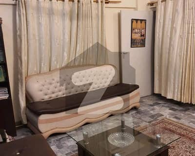 Gulshan-E-Iqbal - Block 7 Flat Sized 150 Square Yards For Sale Gulshan ...