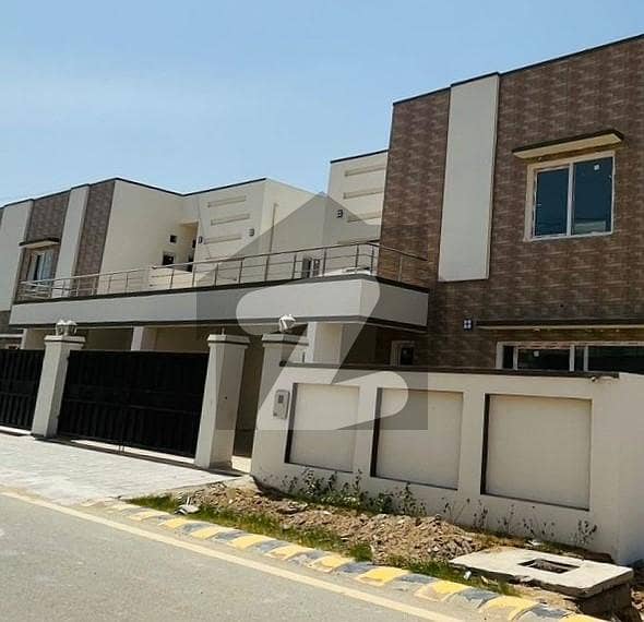 Highly-Coveted 350 Square Yards House Is Available In Falcon Complex ...