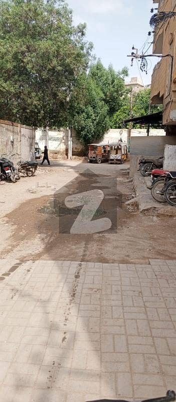 Ground floor 2 bed open kitchen big washroom Azam Town, Karachi ...