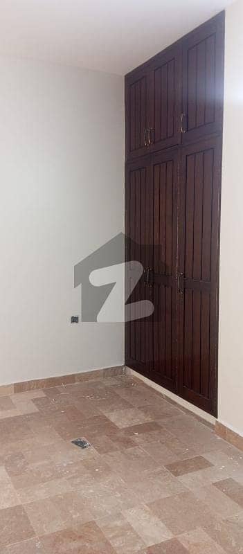 250 Yards 4 Bedrooms Townhouse for Sale in Clifton Block 5 Clifton ...