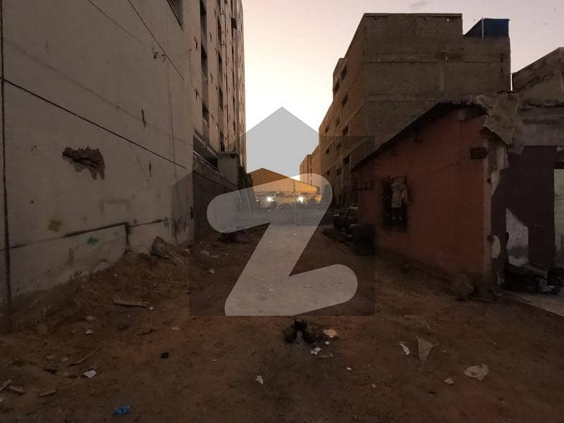 Prime Location 650 Square Feet Flat For sale In Rs. 5500000 Only North ...