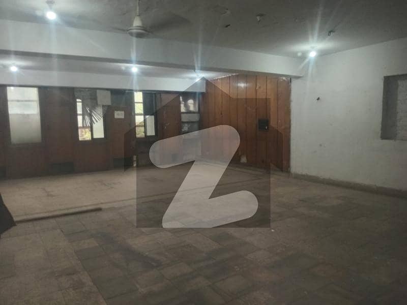 4 Marla 1st Floor Commercial Hall On Shop Main Montgomery Road ...