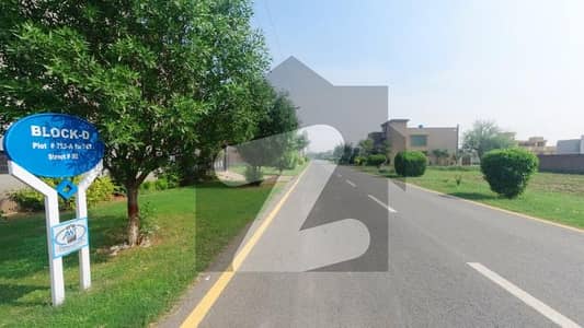 1 KANAL PLOT FOR SALE NEAR TO PARK MOSQ AND COMMERCIAL AREA AWT Phase 2 ...
