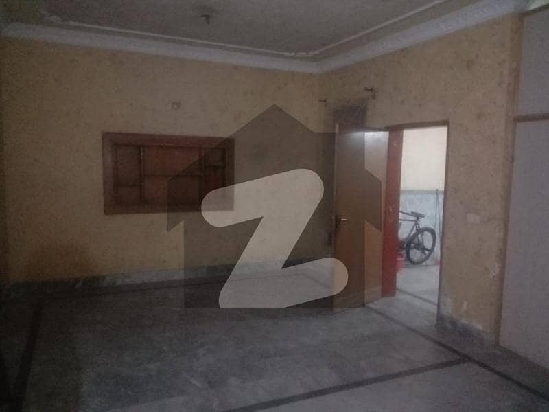 Lower Portion Of 5 Marla In Allama Iqbal Town Nargis Block Is Available ...