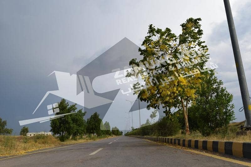 CORNER Plot | Sector 4C | Main Double Rd Back Street Regi Model Town ...
