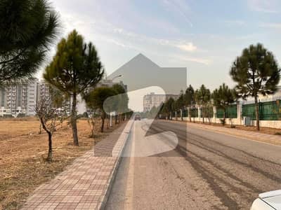 Gulberg green block B 4 kanal corner plot Gulberg Greens - Block B ...