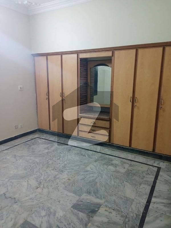 House In Model Colony - Malir Sized 300 Square Yards Is Available Model ...