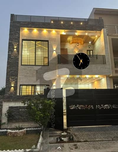 5 Marla 4 Bed NEW Brand Facing PARK House For Sale. Nespak Scheme Phase ...