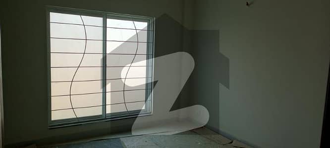 5 Marla Upper portion commercial hall for rent in Awt housing scheme ...