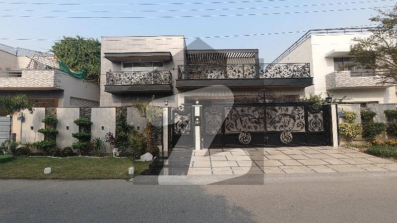 17 Marla House In Askari 10 - Sector F Askari 10 - Sector F, Askari 10 ...