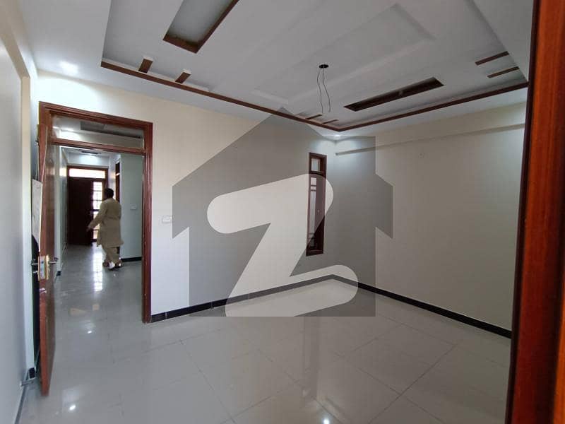 Flat with Roof | 2 Bed 2 Bath | State Bank Society State Bank of ...