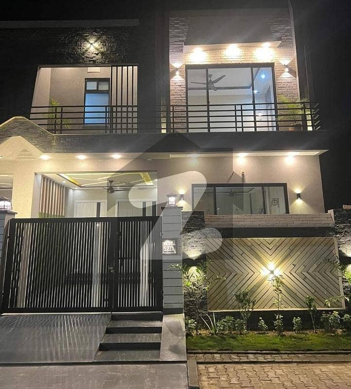 Book Prime Location House Today In Central Park - Block A1 Central Park ...