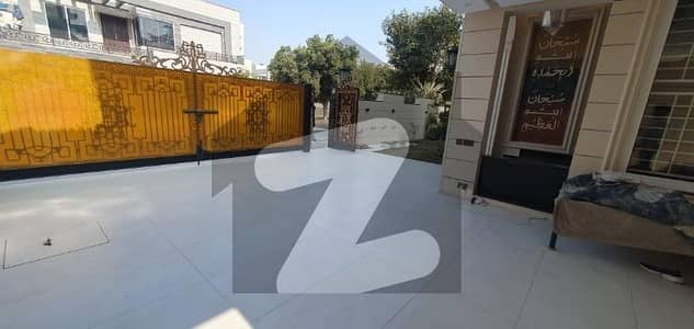 Get This Amazing 1 Kanal House Available In Bahria Town - Nishtar Block ...