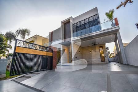 1 Kanal Fully Basement Owner Bild Designer House Near Park & Packages ...