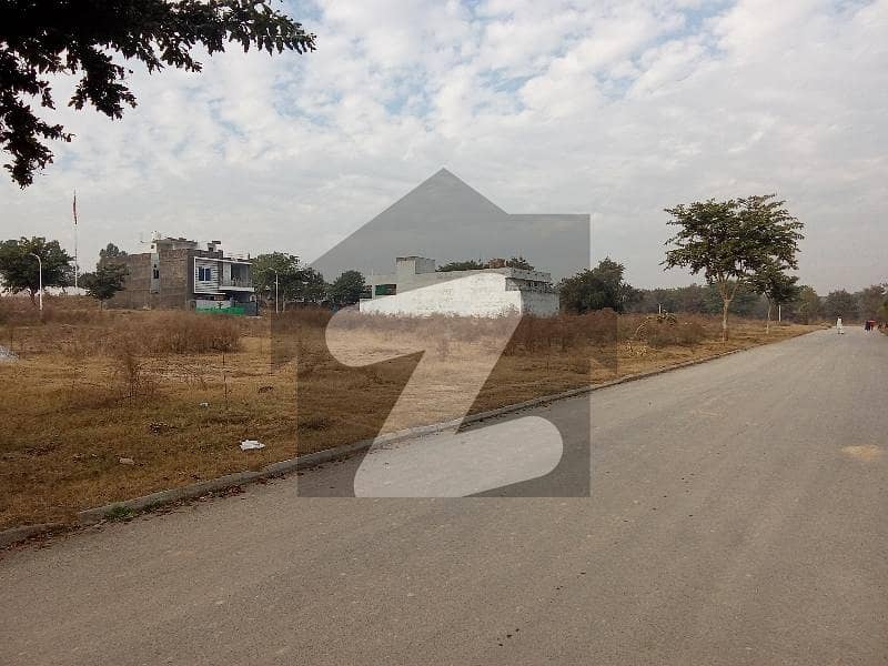 R Block 7 Marla Develop Possession Plot On Hieghted Location Gulberg ...