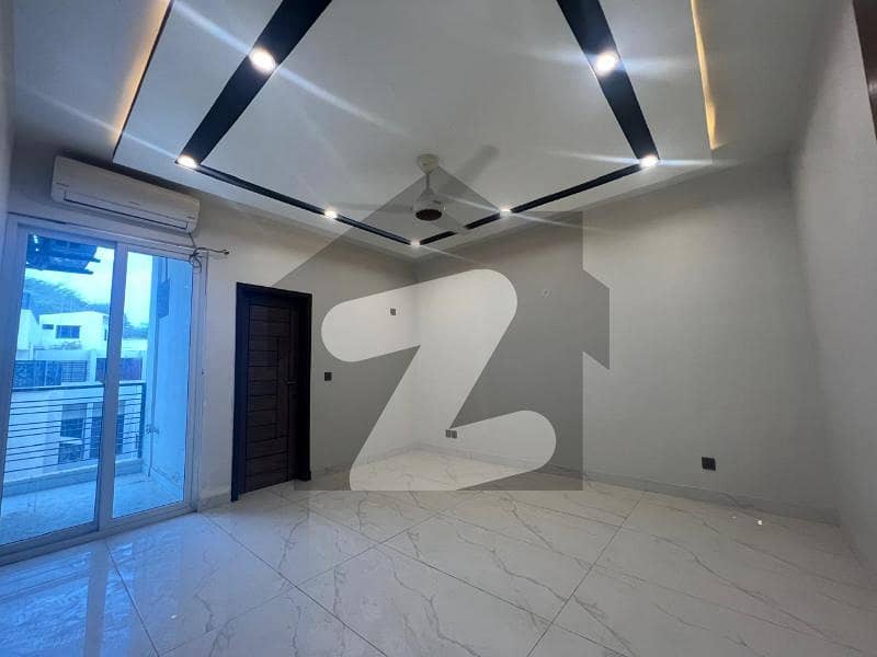 3Bed Drawing Dining Almost Brand New Flat Available For Rent Near ...