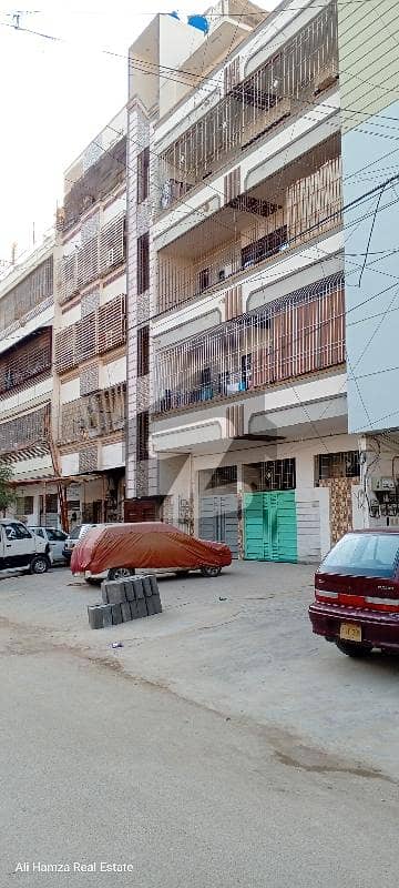 Leased Shop 60 Feet Commercial Road 1224 Size kaneez Fatima Society block 4 commercial Gulshan-e ...