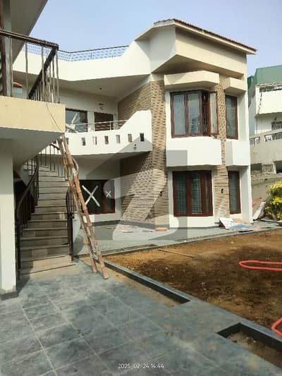 600 Yards 2 Unit 8 Bedroom House for Sale Clifton - Block 2, Clifton ...