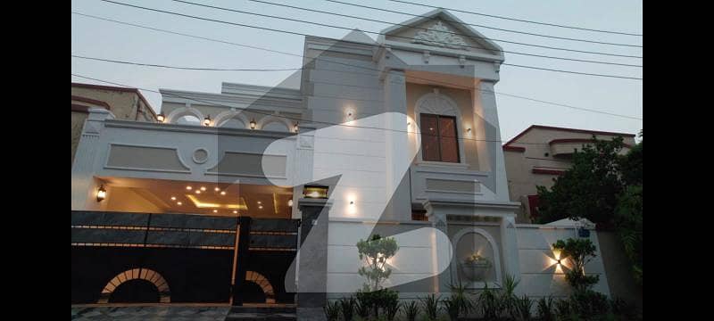 10 Marla Facing Park House For Sale In PGSHS Punjab Government Servant ...