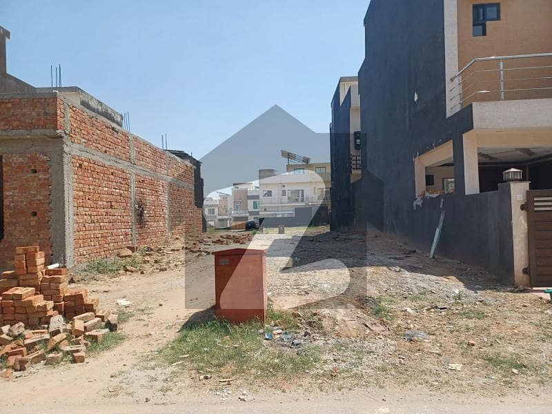 ALI BLOCK 5 MARLA PLOT FOR SALE Bahria Town Phase 8 - Ali Block, Bahria ...