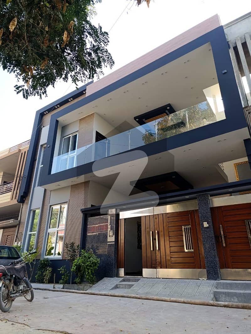 LUXURIOUS HOUSE FOR SALE IN PRIME LOCATION OF GULSHAN E MAYMAR Gulshan ...