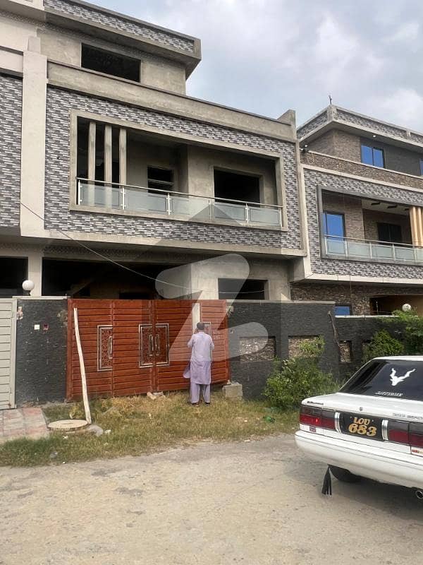 05 Marla Double Storey Grey Structure House,Q Block Cross Road New City ...