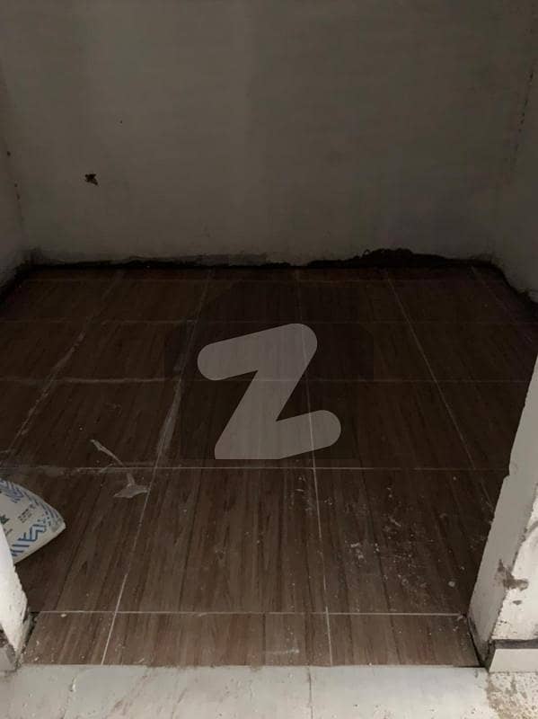 2 Bed D D 1100sq. Ft Near Kabajees On Main Nishtar Road Garden West ...