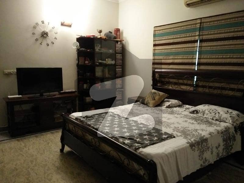 370 Yard Bungalow Phase 4 Near Nisar Shaheed Park Chance Deal Owner ...