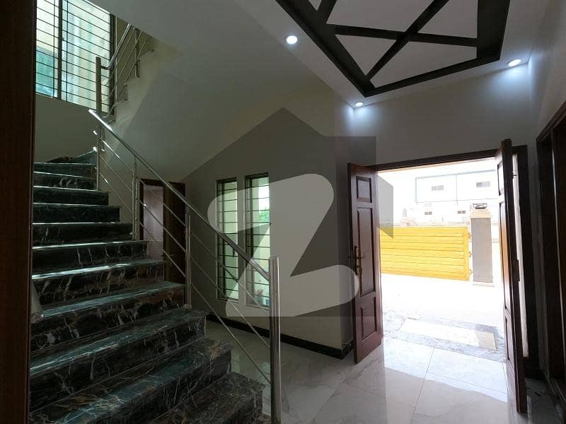 300 Square Yards House In Askari 6 For sale At Good Location Askari 6 ...