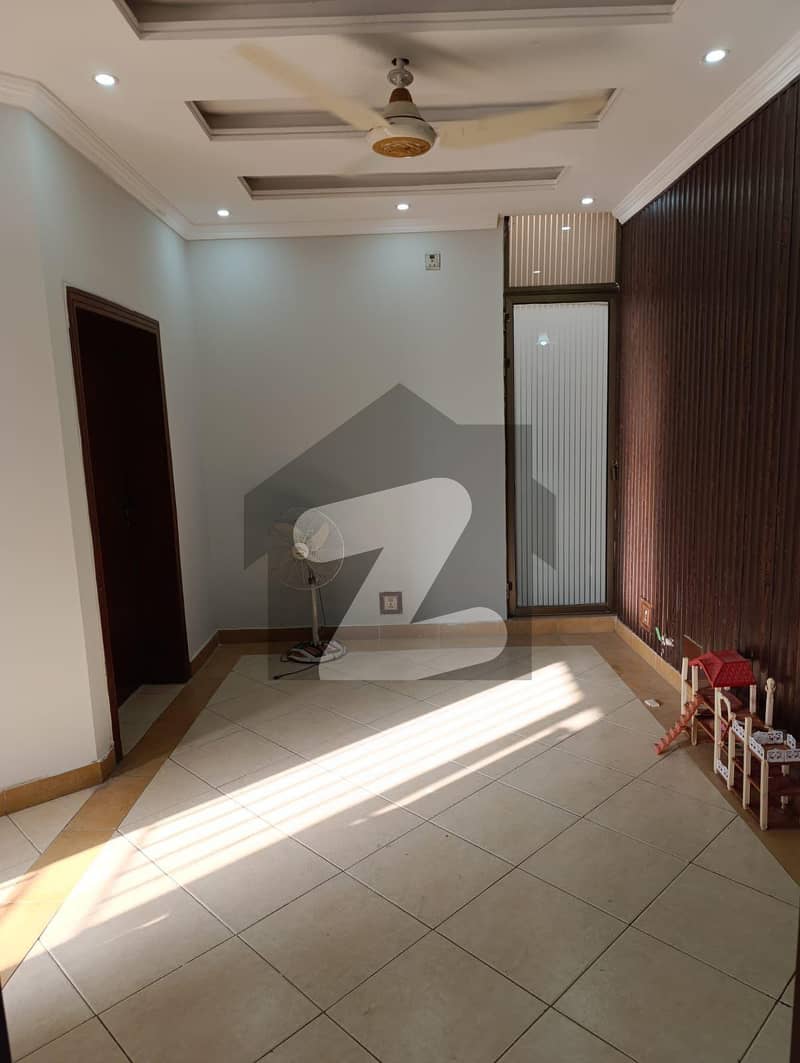 Beautiful Prime Location Luxury House Bahria Town Phase 8 - Rafi Block ...