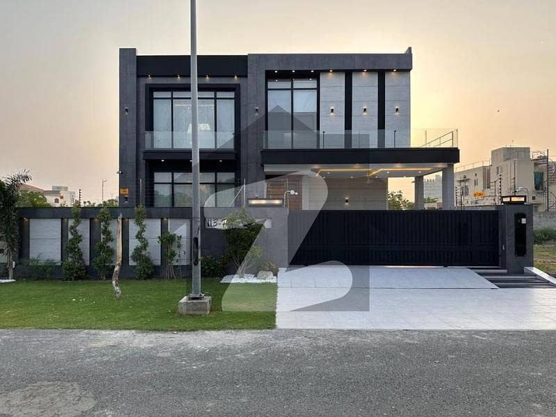 1 Kanal Elegant And Fully Maintained Super Hot Located Bungalow Is ...