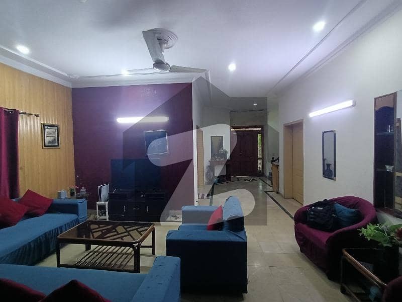 AHMED ASSOCIATES OFFERS 1 KANAL LOWER PORTION WITH 5 KV SOLAR FOR RENT ...