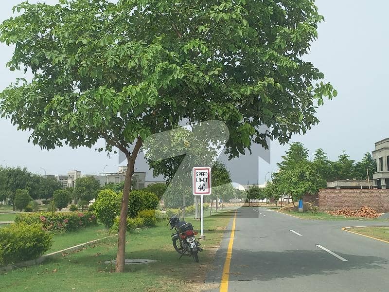 3 Marla Triple Story 1st Commercial Building In Etihad Garden . C Block ...