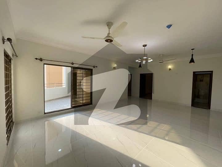 2240 Square Feet Flat In Beautiful Location Of Askari 5 - Sector J In ...