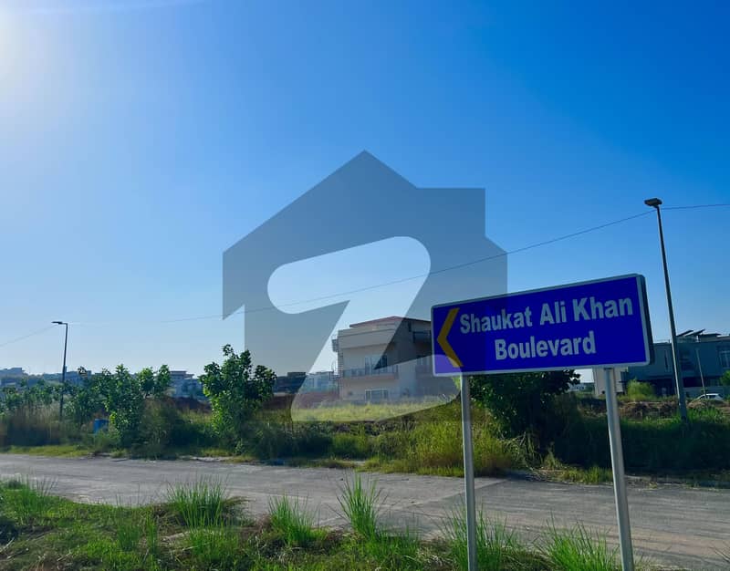 SHUKAT ALI BOULEVARD / SOUTH FACE SOLID & LEVEL LAND DEAL WITH OWNER ...