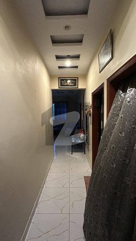 FB Area Block 12, Gulberg Karachi 3rd Floor Portion With Roof Neat And ...
